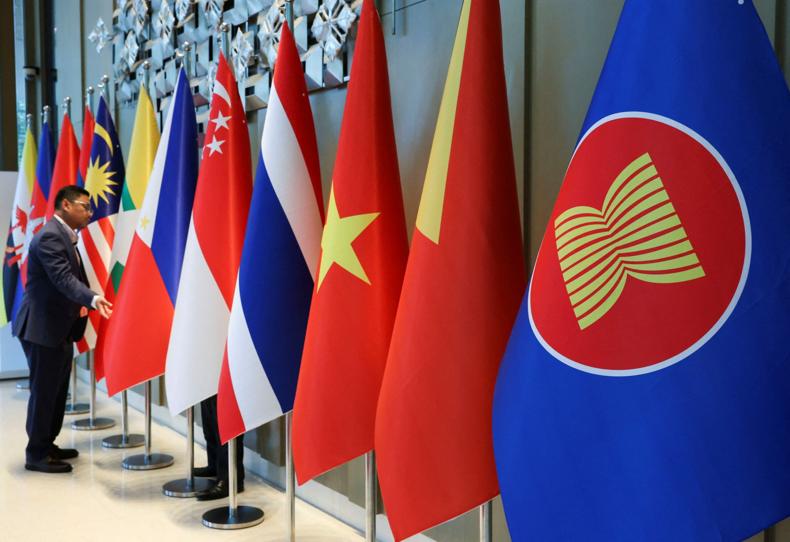 How Financial Flows Are Shaping ASEAN’s Environmental Future? - United World International